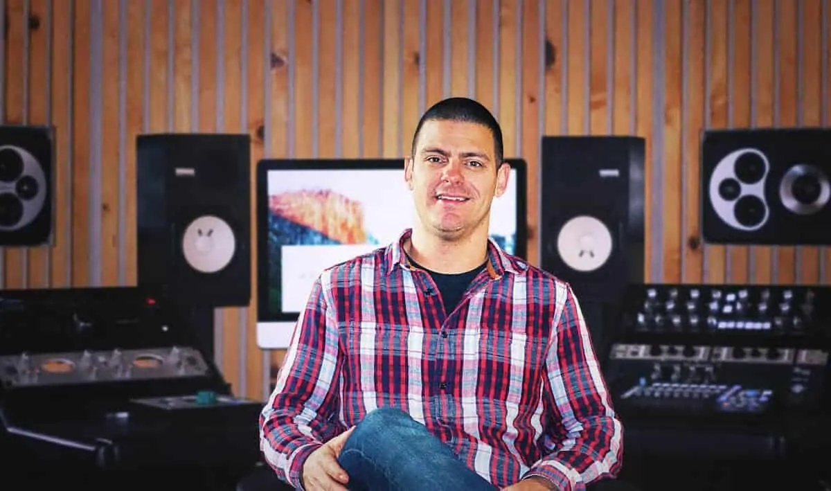 How to Mix Music Like a Pro Mixing Engineer