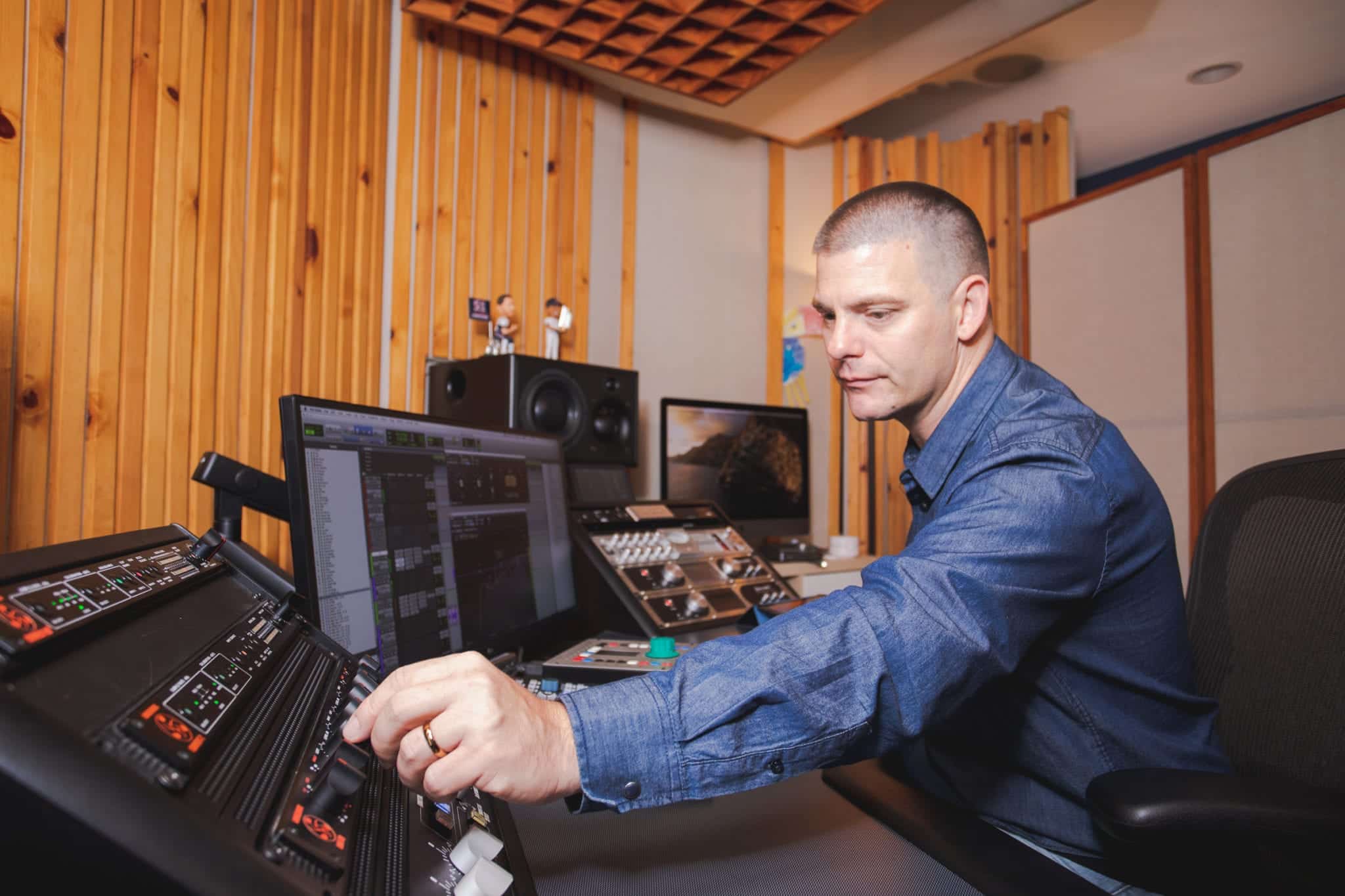 Master Your Mix: A Beginner's Guide to Understanding and Using a ...